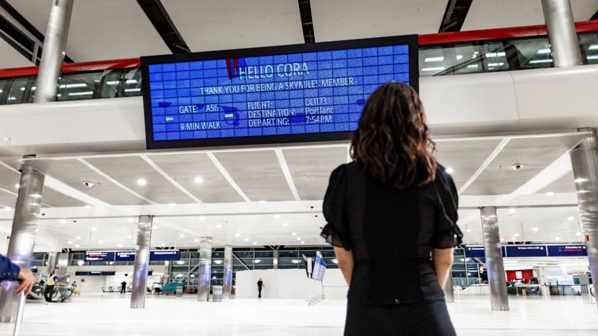 New Delta airport screen shows personalised flight info to dozens of ...