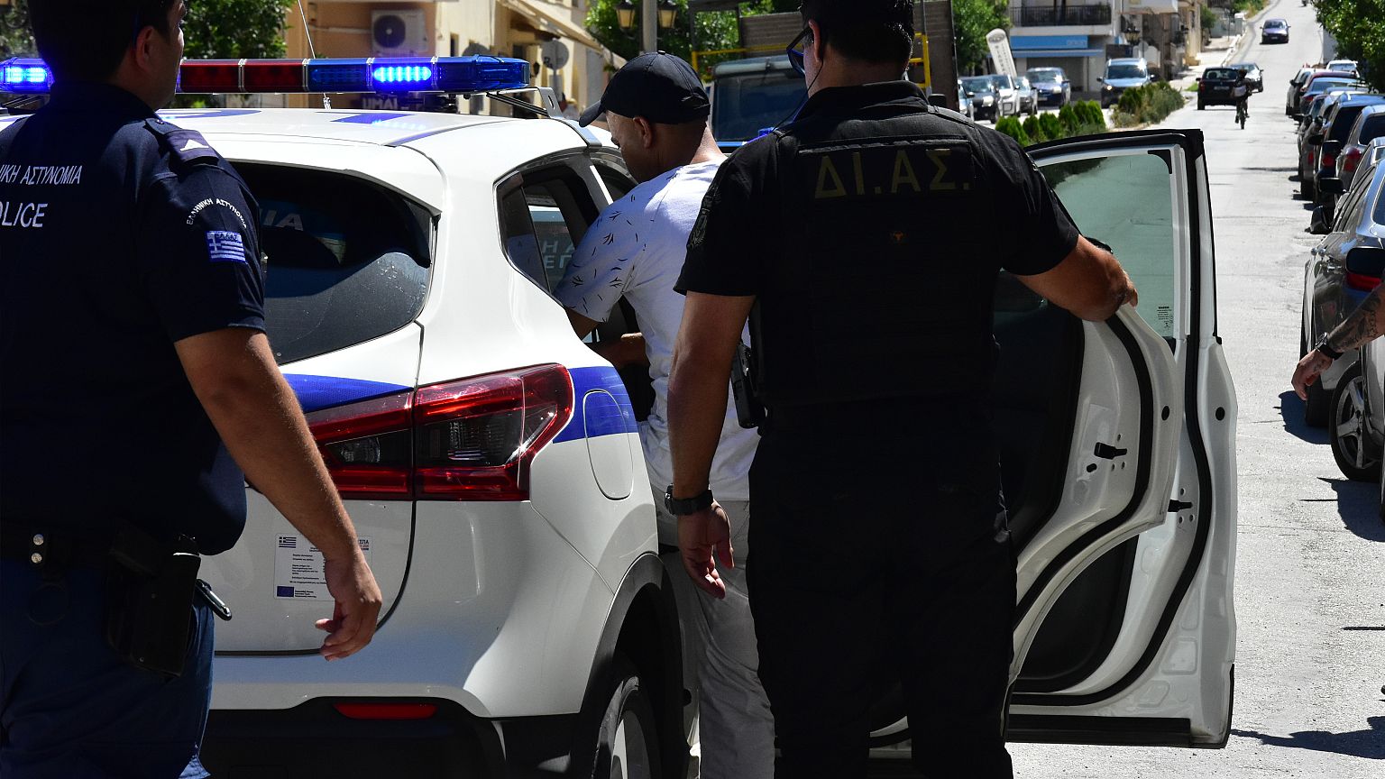 Σύλληψη στην Ελλάδα δύο καταζητούμενων Τούρκων - Ο ένας για ...