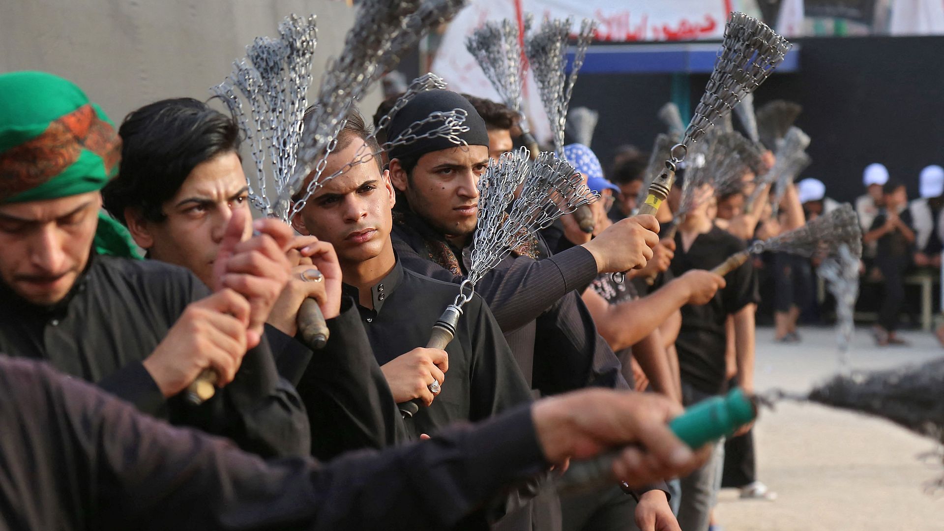 Video. Mourning ritual in Karbala ahead of Ashura | Euronews