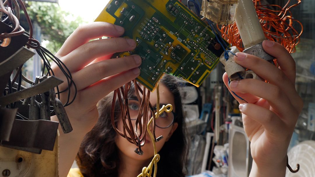 Meet the 13-year-old restoring old Soviet tech in Georgia | Euronews