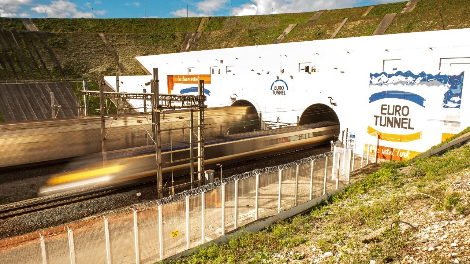 Eurotunnel passengers stuck in tunnel for hours after shuttle train ...