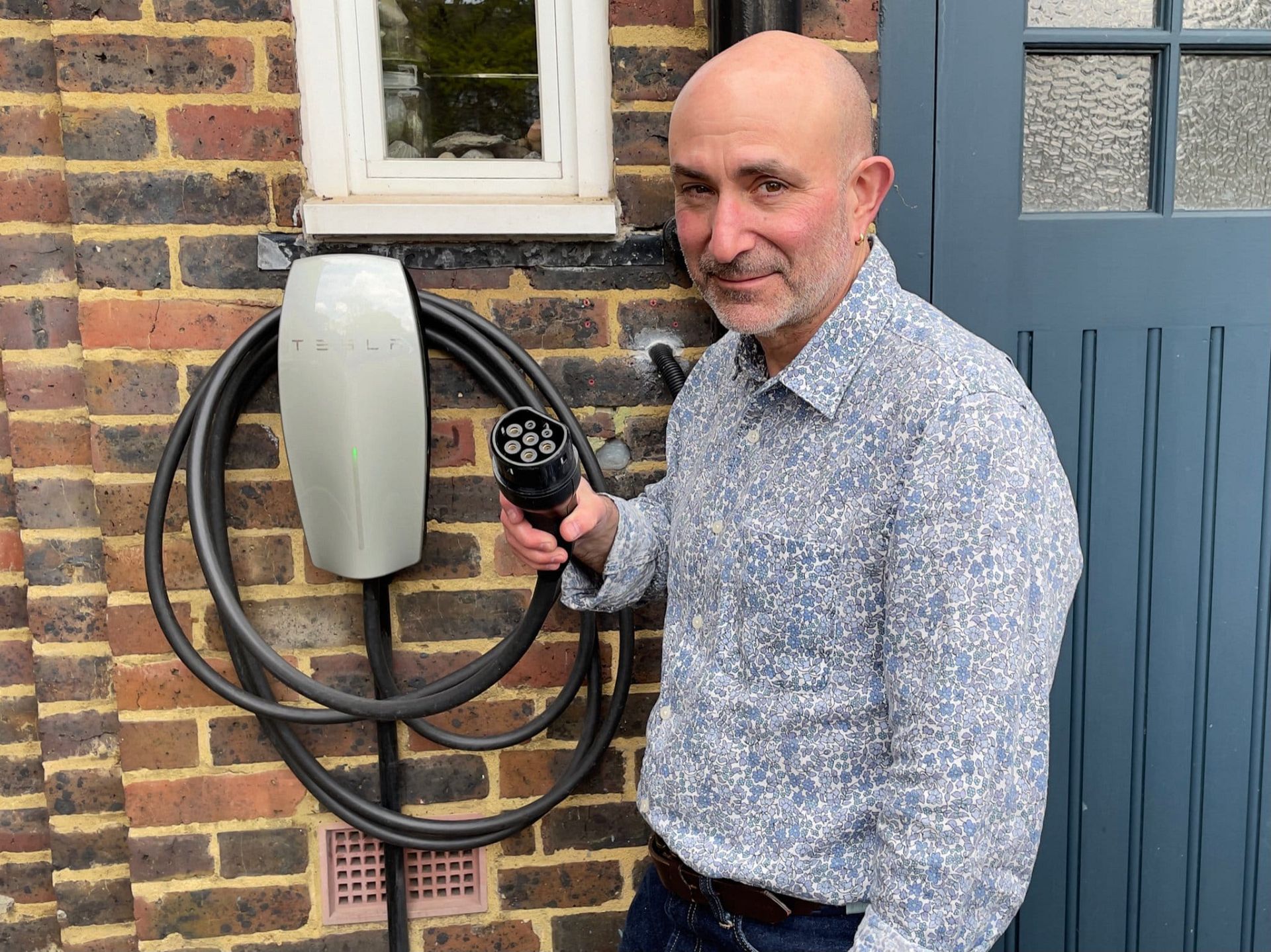 The rise of community charging: How EV plug-sharing is helping soothe ...