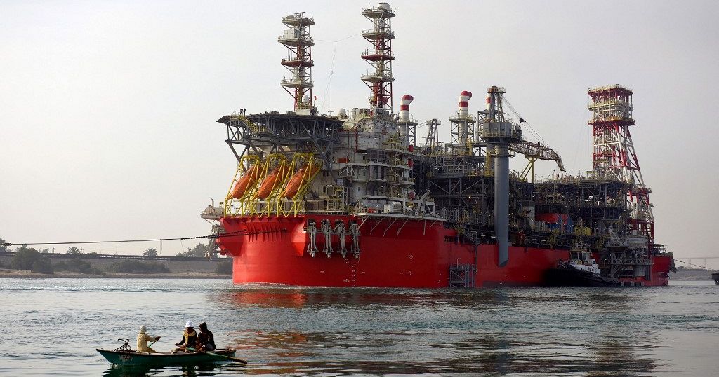 Another tanker briefly blocks Egypt's Suez canal | Africanews