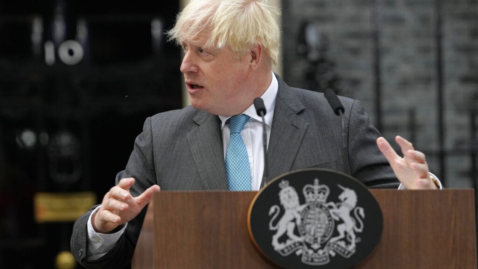 Boris Johnson alaba sus logros en su despedida y promete un "ferviente ...