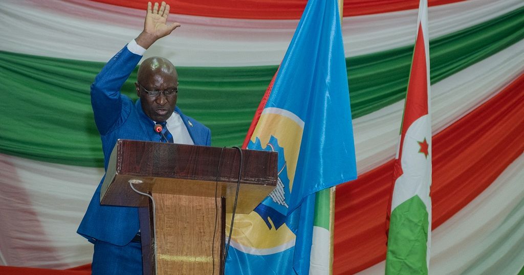 Burundi : le Premier ministre Gervais Ndirakobuca prend fonction ...