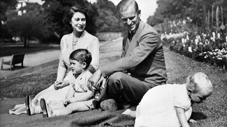 Le prince timide propulsé roi : portrait de Charles III | Euronews