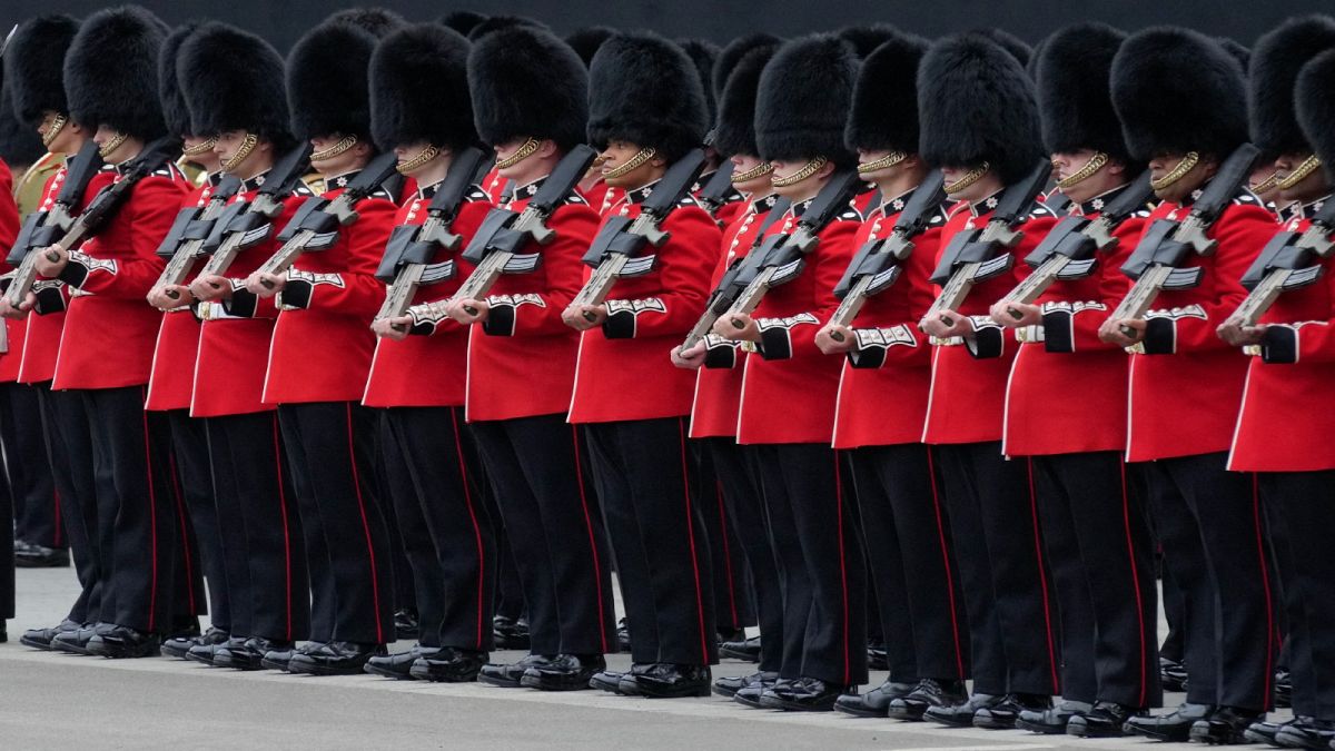 Police, passports and postboxes: What does the Queen's death change ...