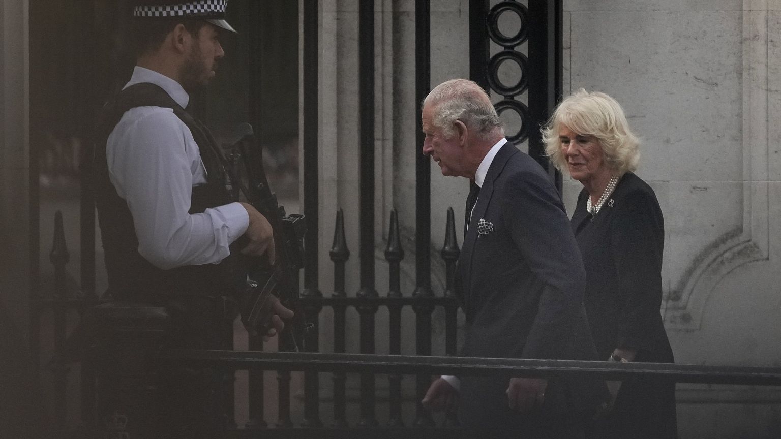 Calurosa bienvenida a Carlos III como nuevo rey de Inglaterra | Euronews