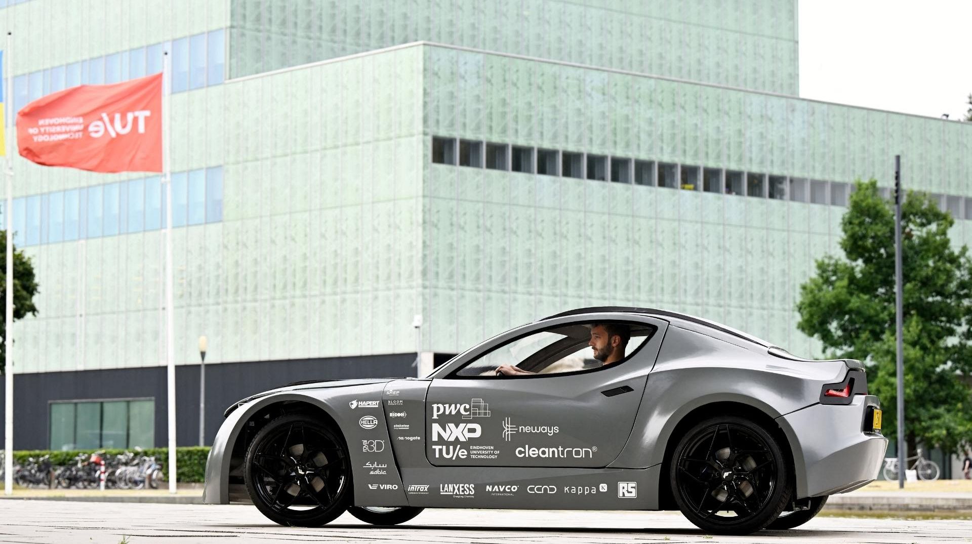 Dutch students have invented a zero-emissions car that captures carbon ...