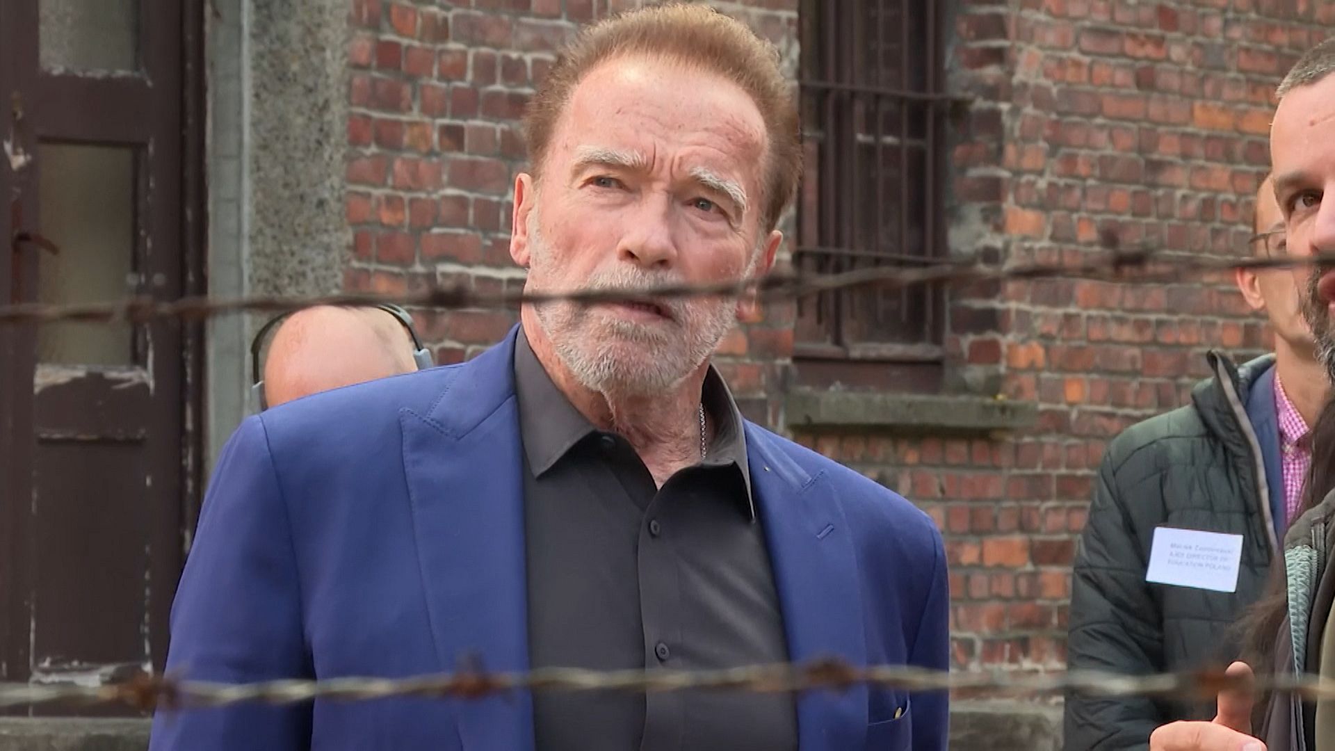 Video. Arnold Schwarzenegger visits Auschwitz | Euronews