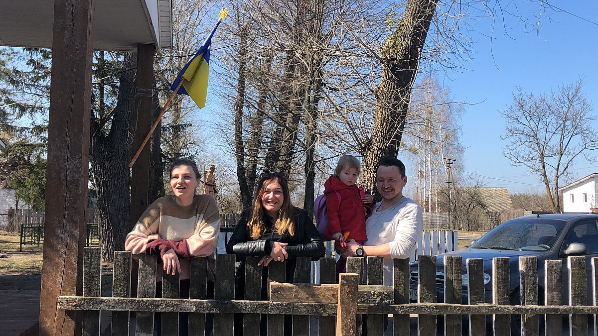 Ukraine war: Couple in Irpin near Kyiv look to future as they survey ...