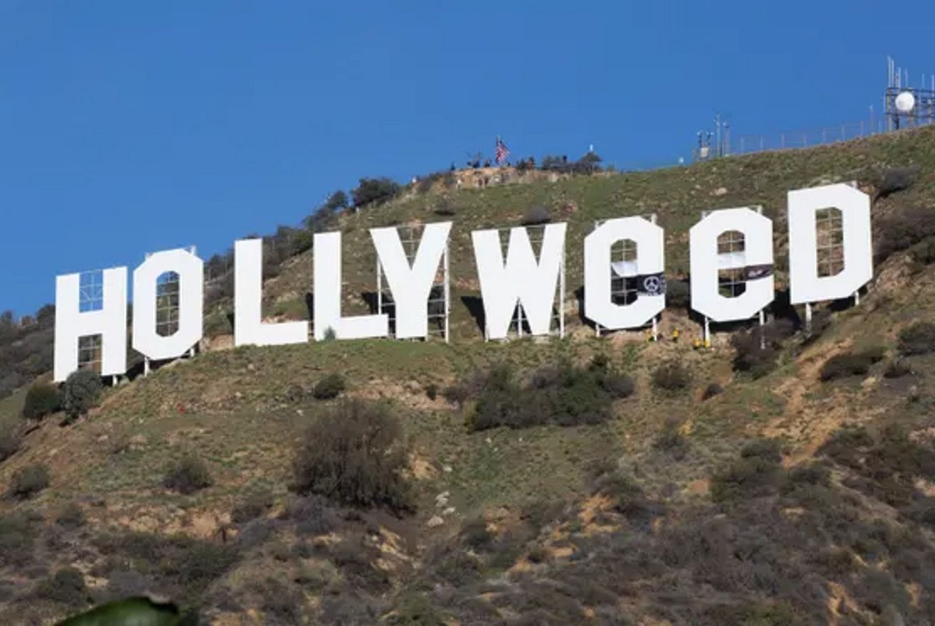 Hollywood’s iconic sign gets a facelift before its 100th birthday ...