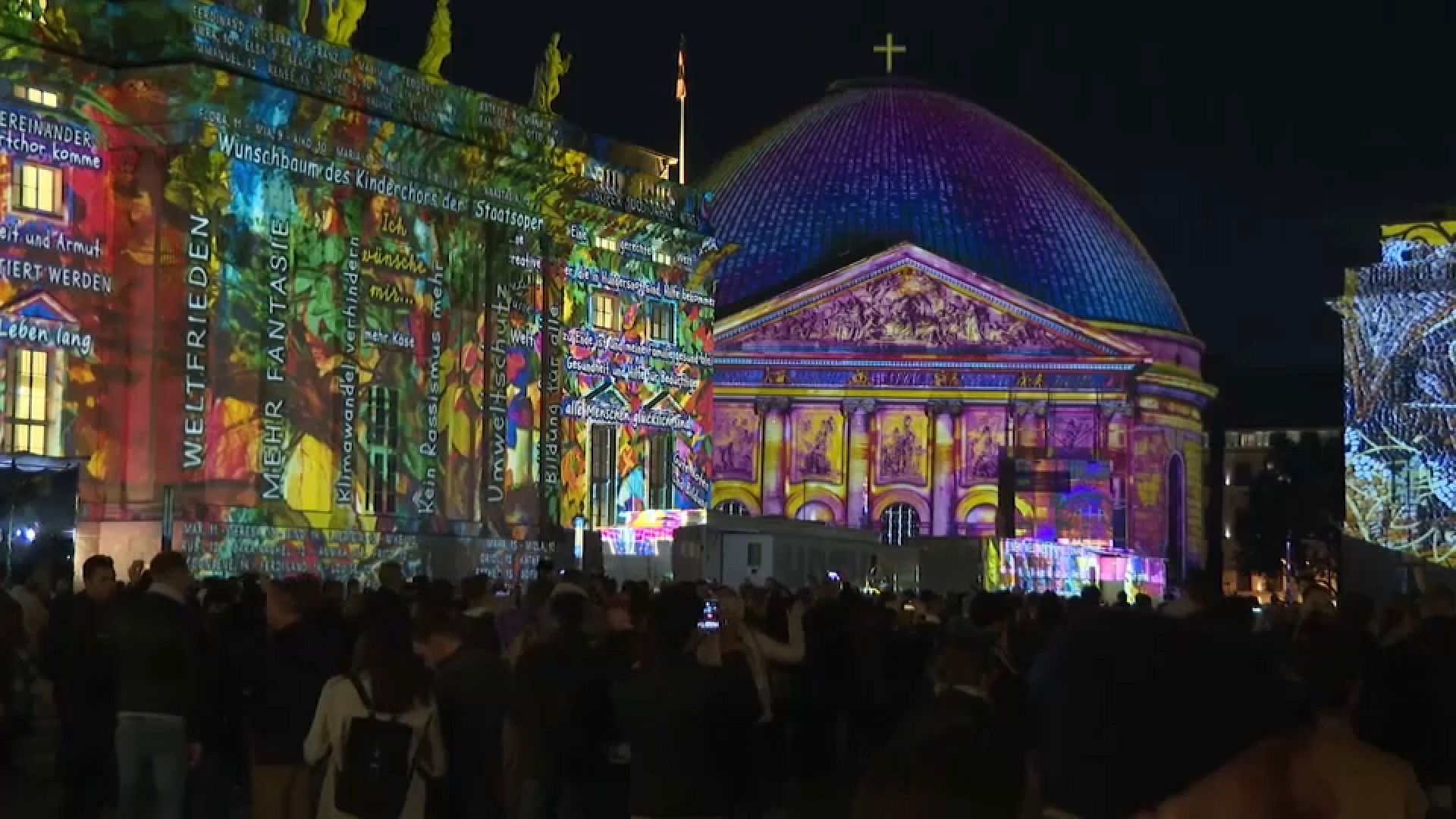 Berlín inaugura su popular Festival de las Luces reduciendo un 75% el ... Berlín inaugura su popular Festival de las Luces reduciendo un 75% el ...