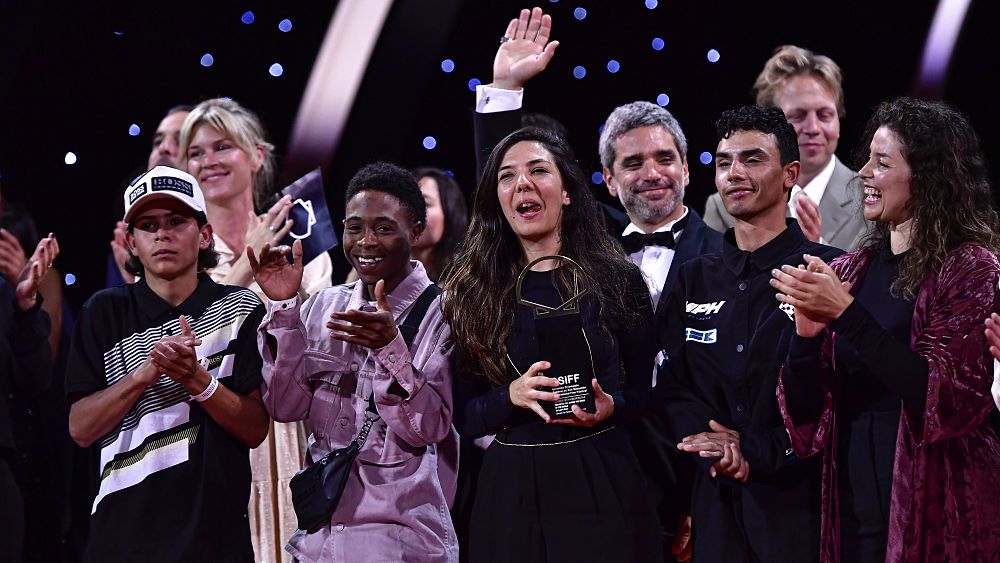 La colombiana Laura Mora estrena la galardonada 'Los reyes del mundo ...