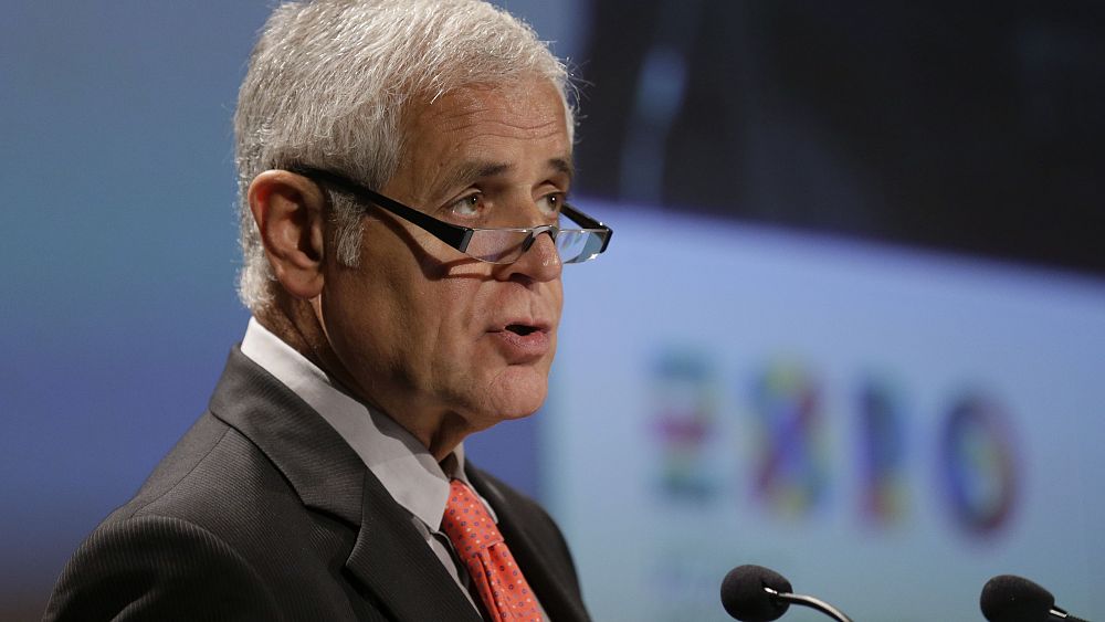 Il ritorno del Celeste, Roberto Formigoni insegnerà italiano alle suore ...