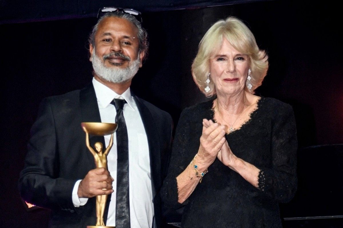 Sri Lankan writer Shehan Karunatilaka wins 2022 Booker Prize | Euronews
