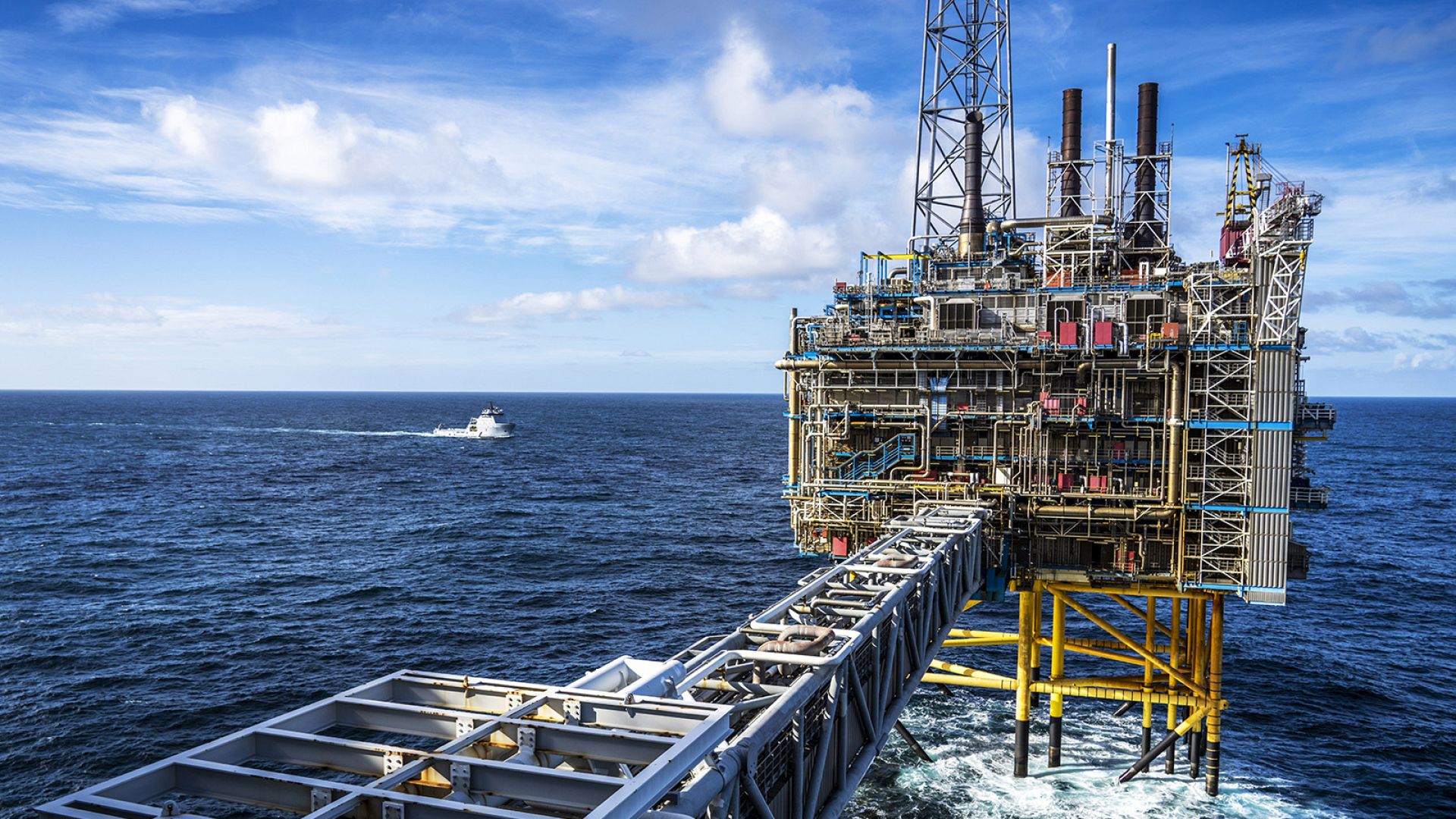 Fears grow as more suspicious drones appear above Norway's offshore ...