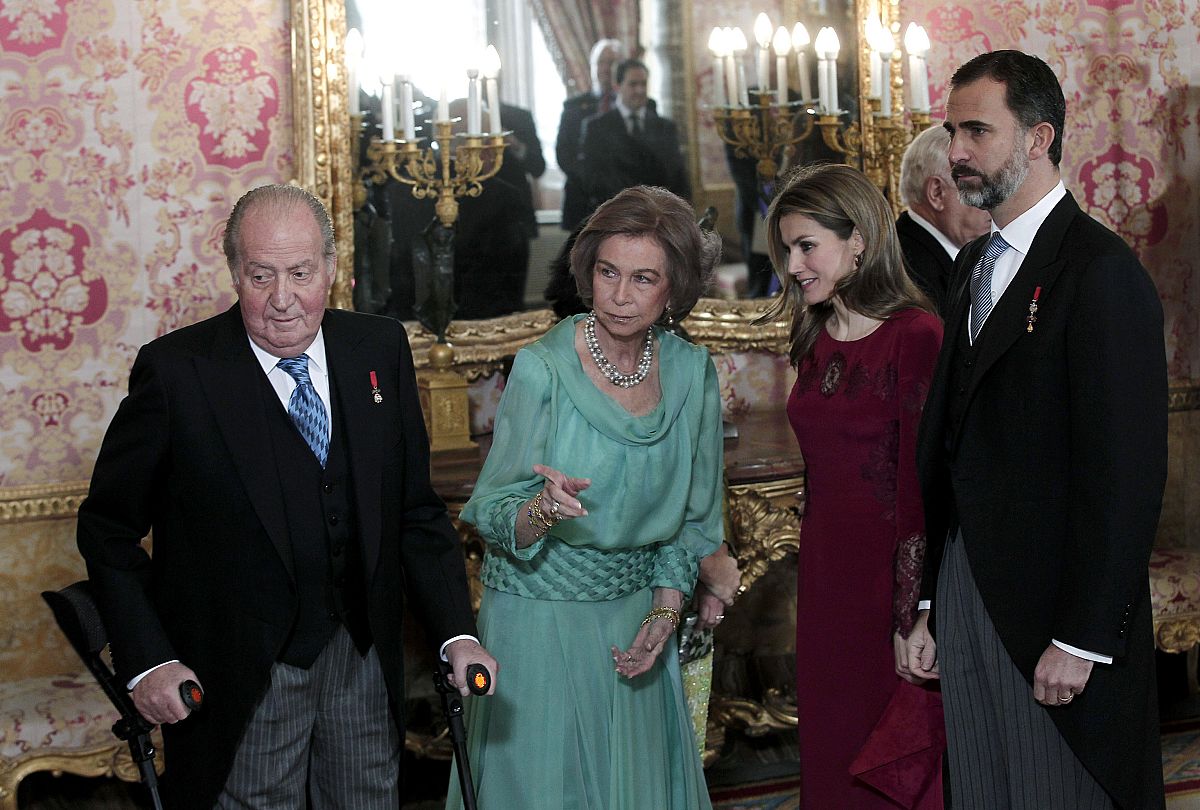 Politics and popularity: Why are there still so many monarchies in ...