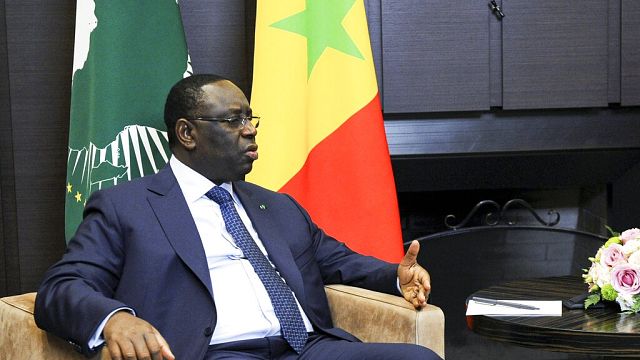 Senegal: NGOs urge Macky Sall to give up 3rd mandate | Africanews
