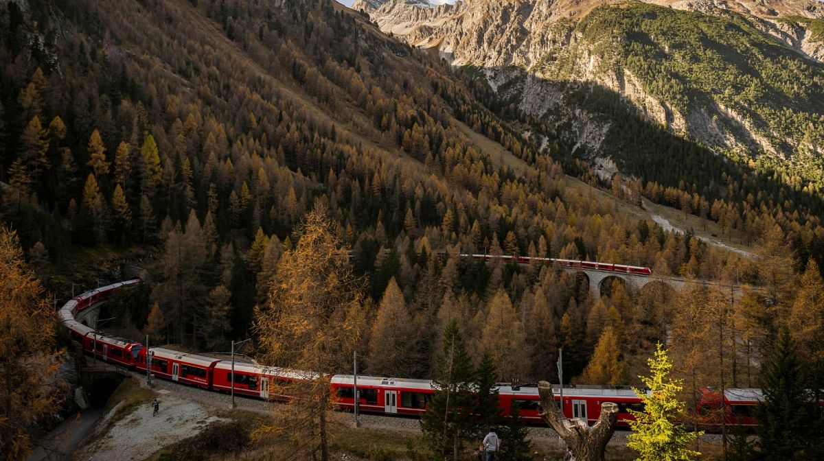 4,550 seats and 7 drivers: Switzerland smashes record for the longest ...