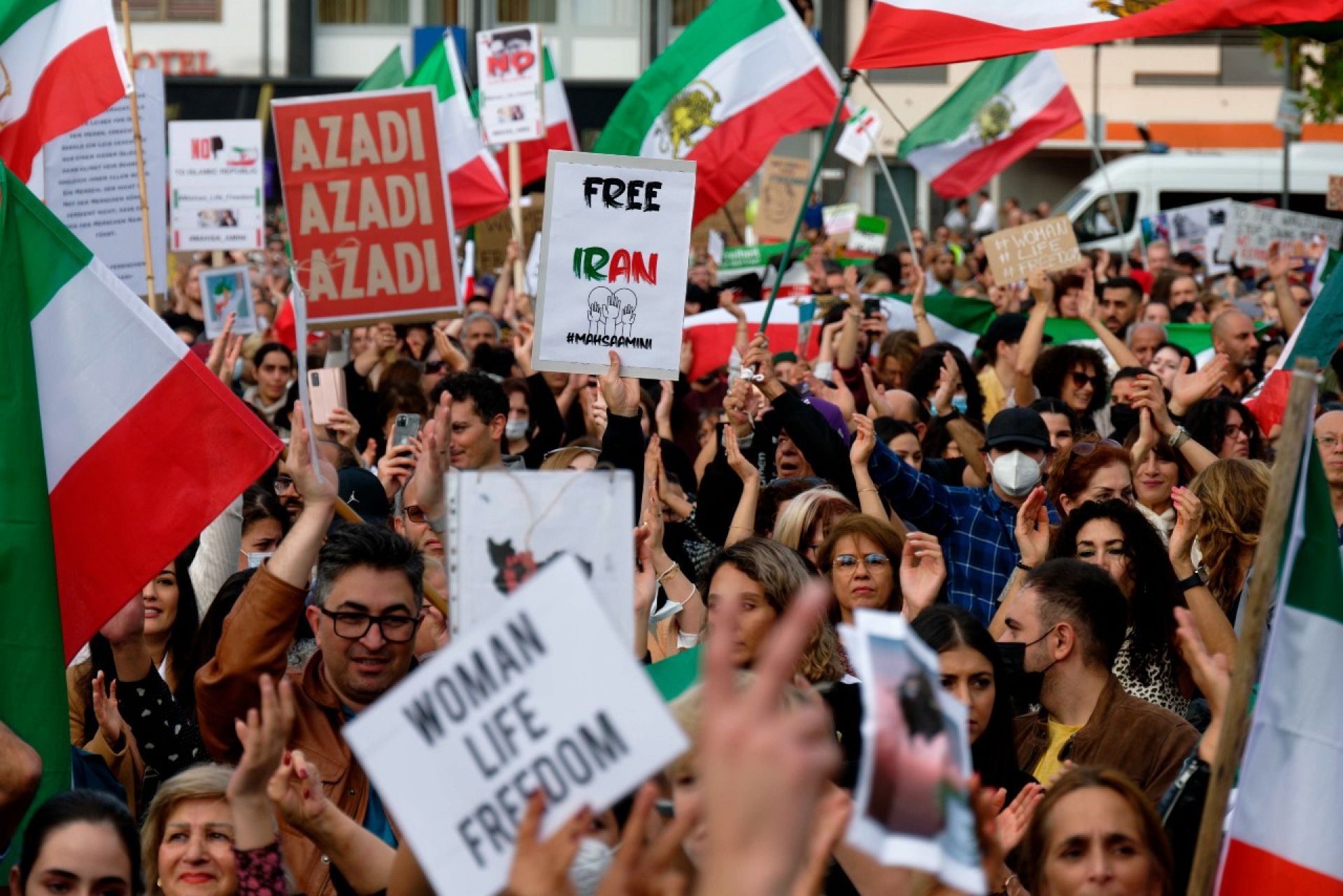 Iran protests: Europe's cities rally for Mahsa Amini and women's rights ...