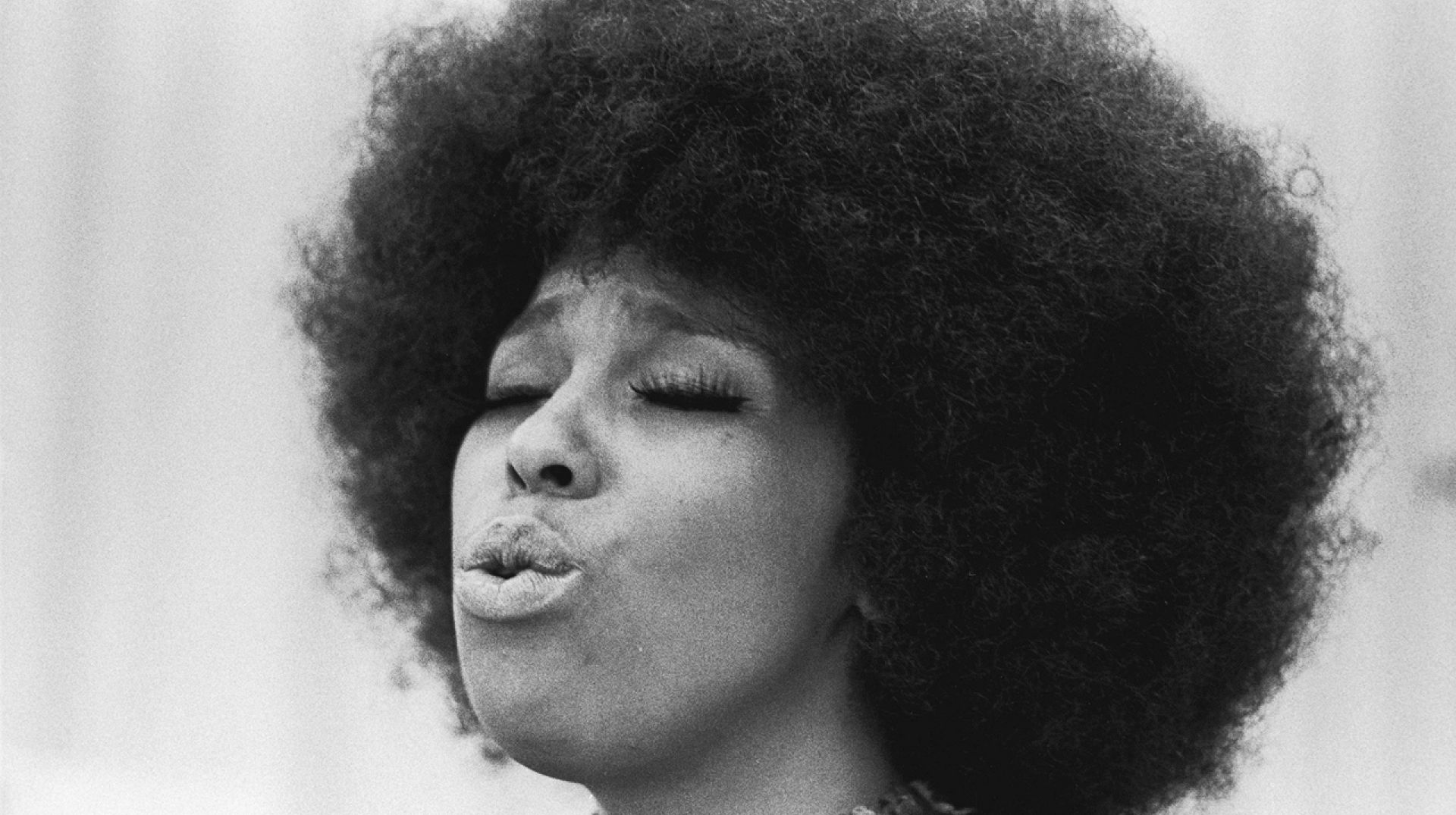 'Killing Me Softly with His Song' singer Roberta Flack unable to sing ...