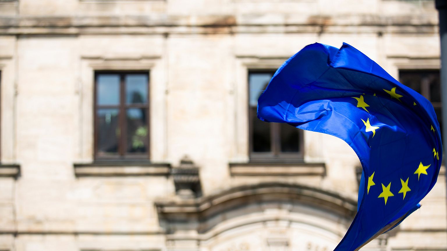 Non-EU citizens can only stay 90 days in the bloc - what happens if you ...