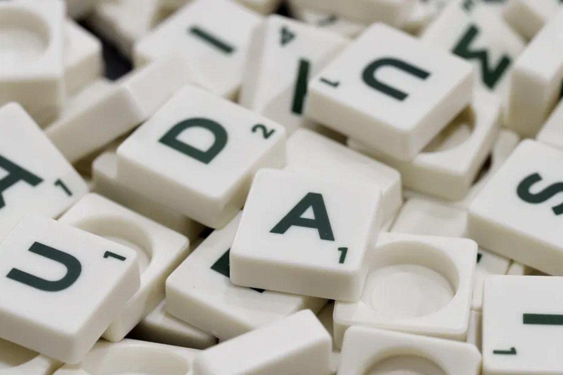 Scrabble adds 500 new words to its official dictionary | Euronews