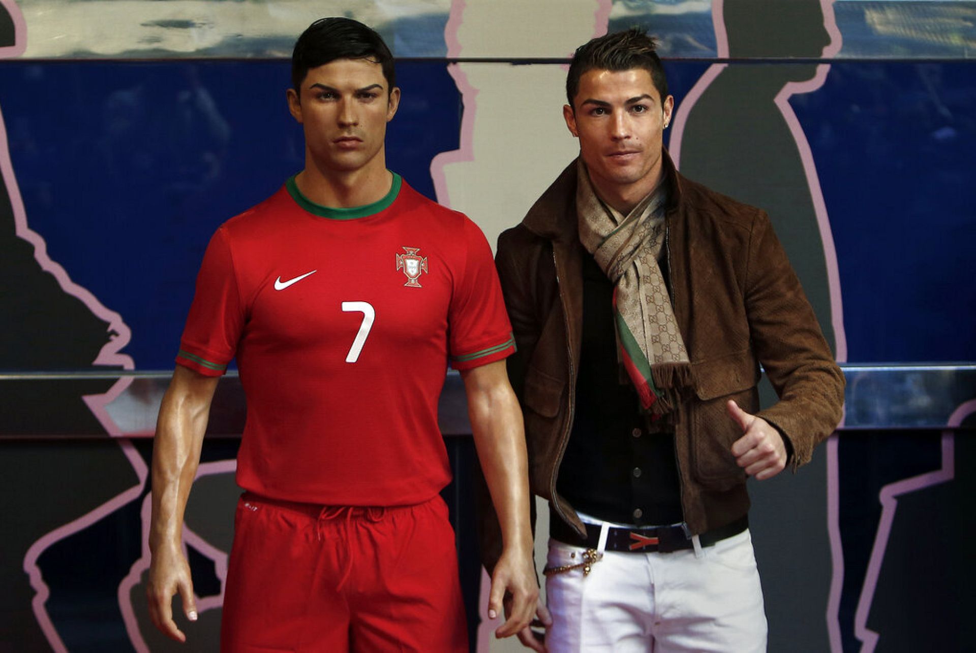 Cristiano Ronaldo stops traffic with wax figure at Times Square for ...