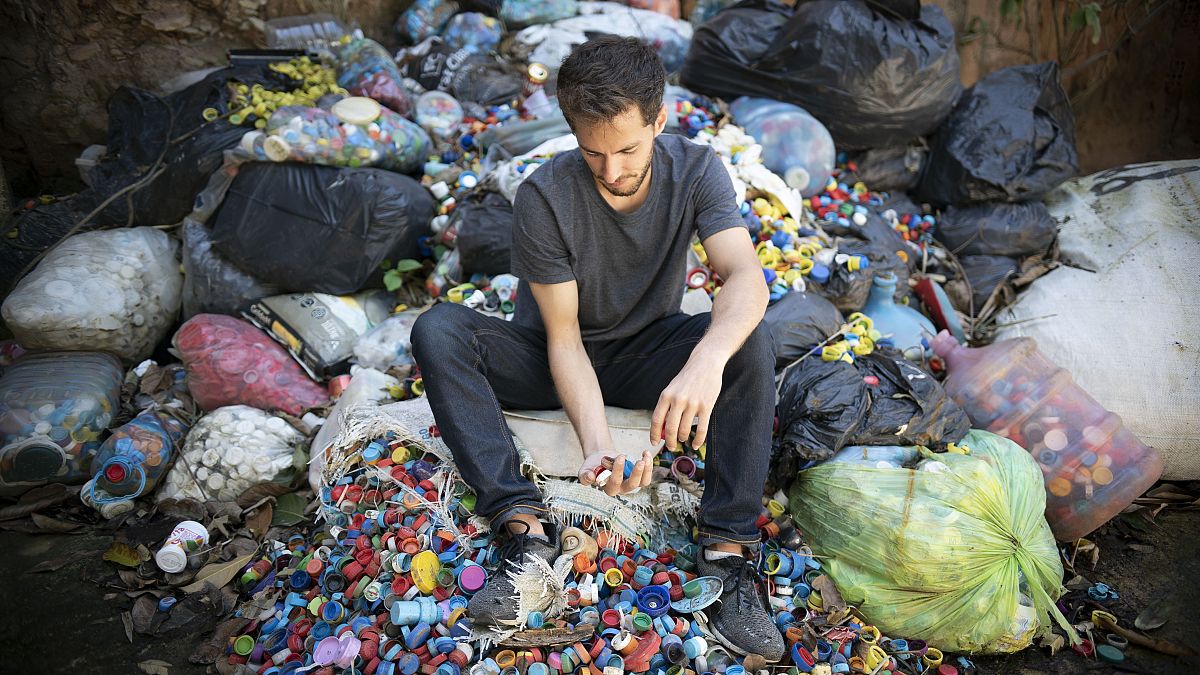 Meet the Brazilian engineer cruising on plastic bottle tops | Euronews