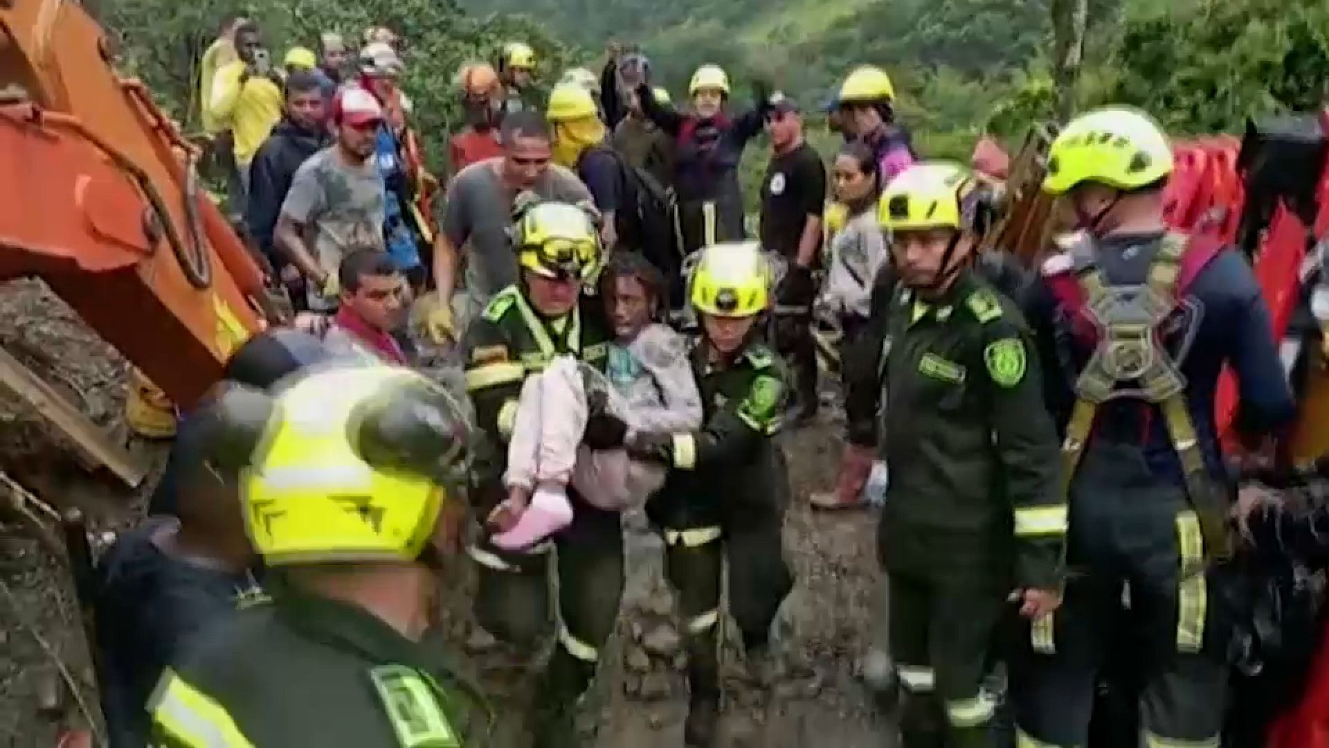 Tragedia en Colombia | Ascienden a 27 los muertos en un autobús ...