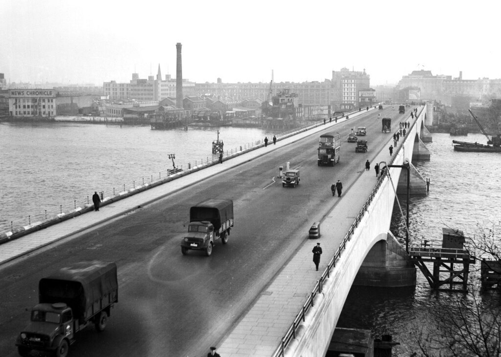 CULTURE RE-VIEW: Da Vinci's famous Codex Leicester is sold & Waterloo ...