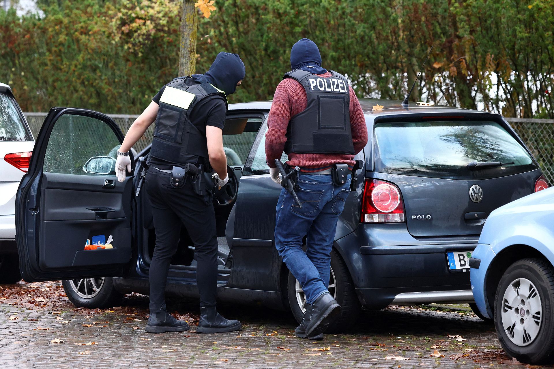 Germany coup plot: Police raid far-right terror suspects behind bid 'to ...