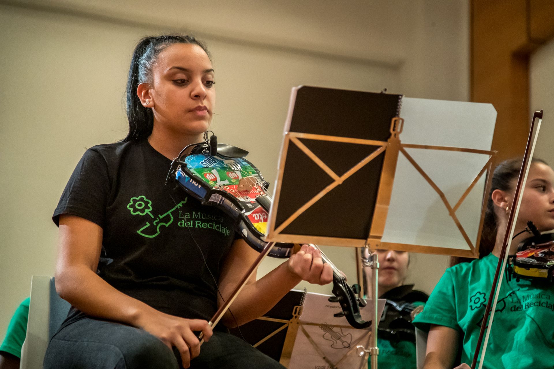 Meet the Spanish orchestra making sweet music with trash | Euronews