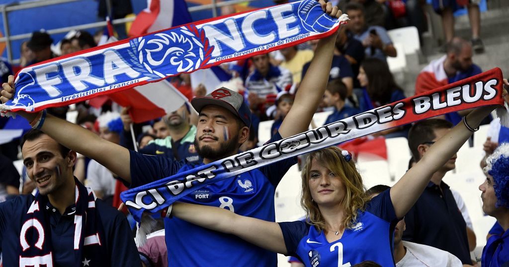 Mondial 2022 : les fans des Bleus déçus mais fiers Mondial 2022 : les fans des Bleus déçus mais fiers