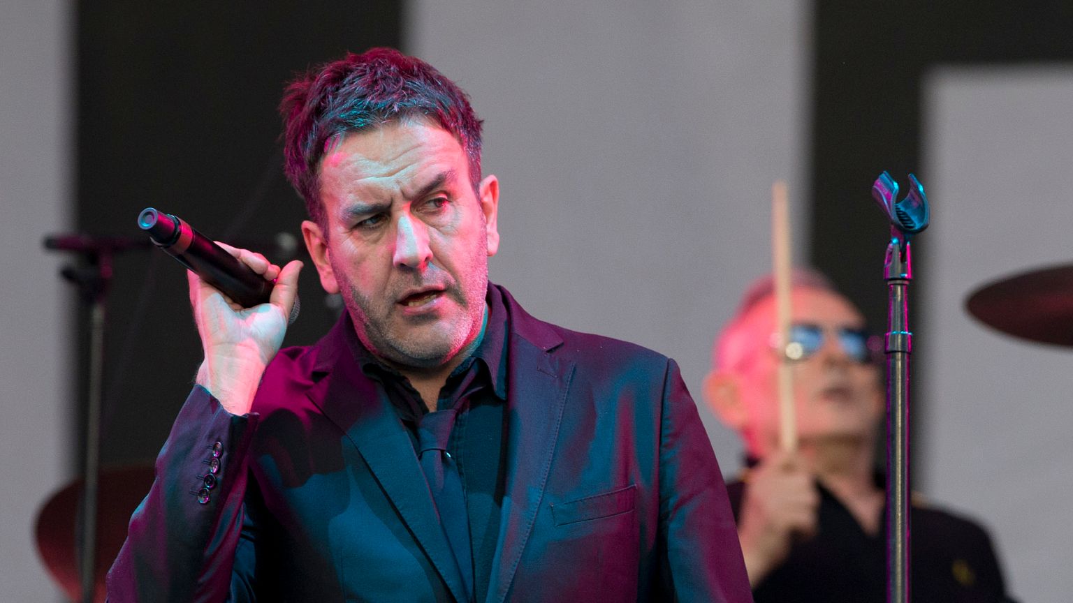 Terry Hall, lead singer of legendary band The Specials, dies at 63 ...