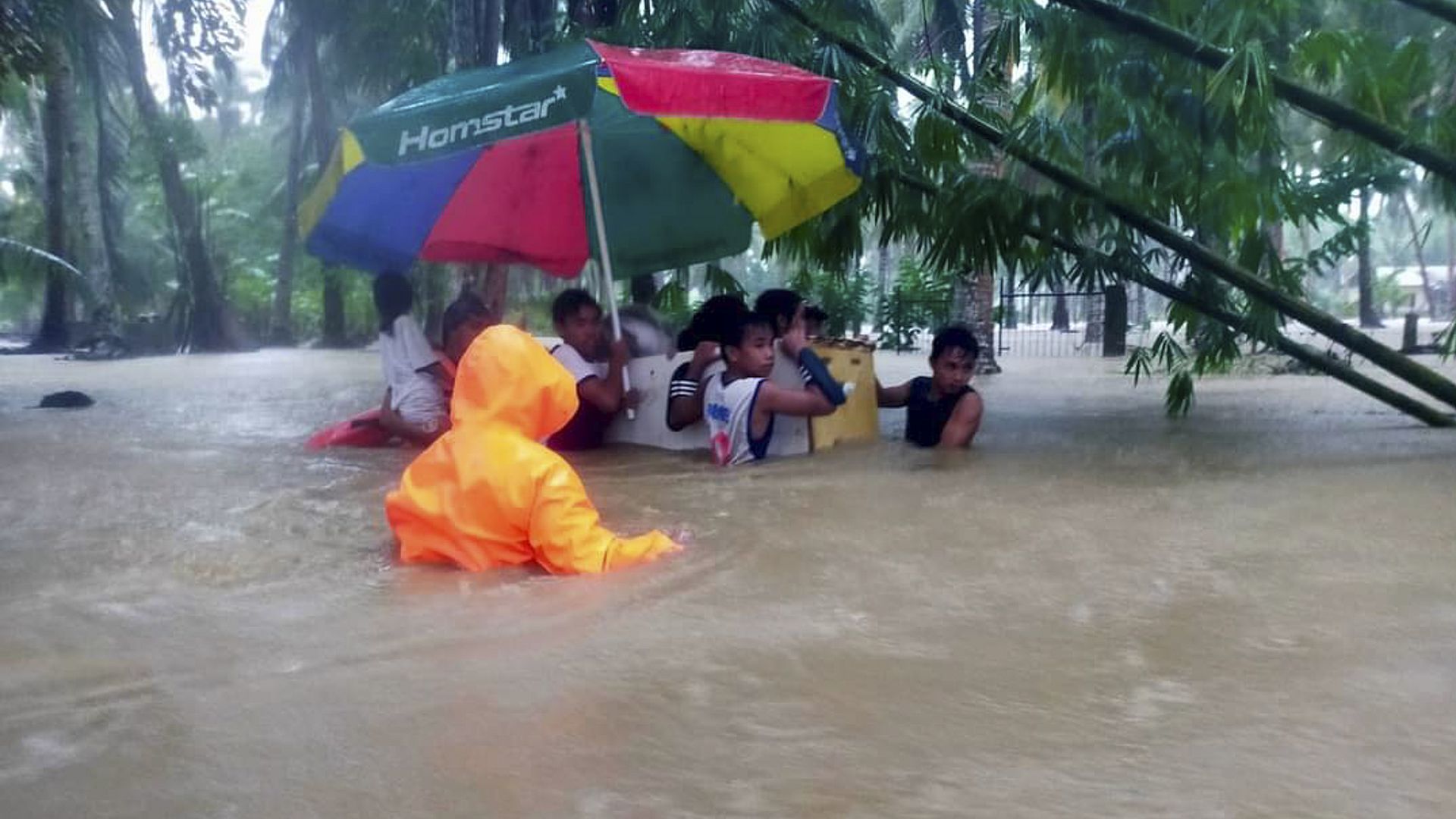 Tens of thousands evacuated after Christmas Day flooding in the ...