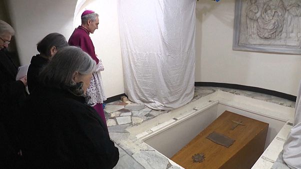 Benedict XVI buried in Vatican crypt | Euronews
