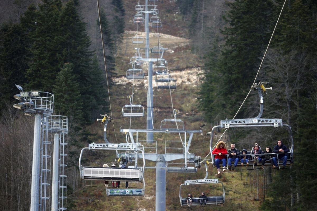In pictures: Europe's snowless ski resorts | Euronews