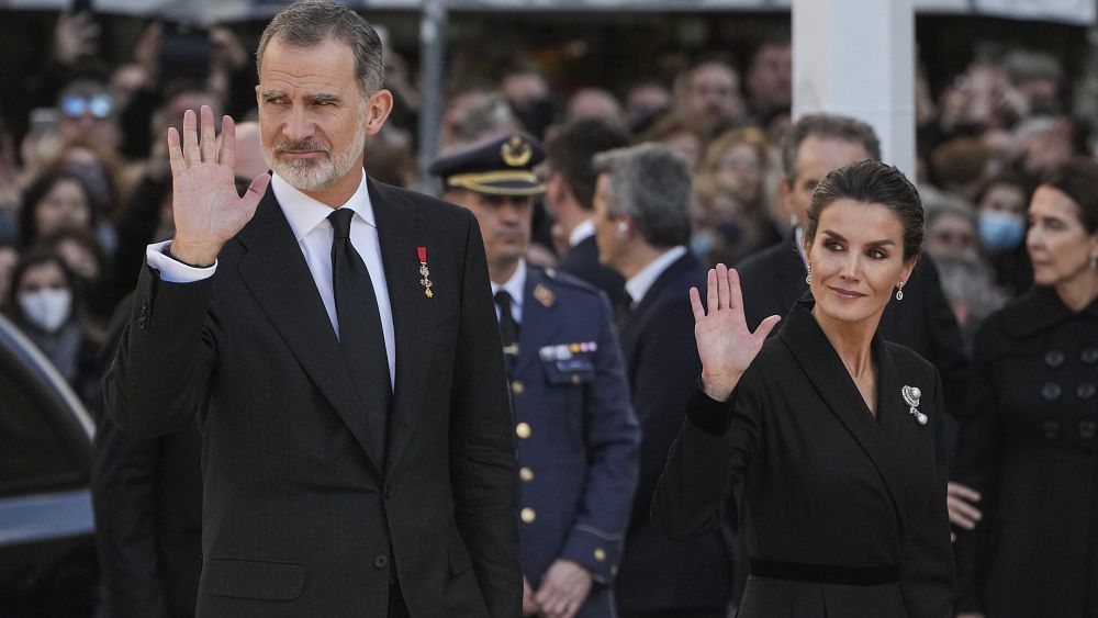 La realeza europea se despide de Constantino II, el último rey de ...