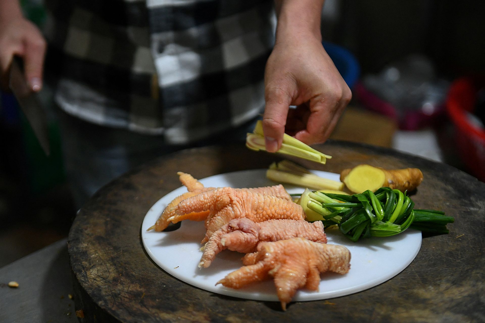 Would you eat the giant legs of this luxury Vietnamese dragon chicken ...