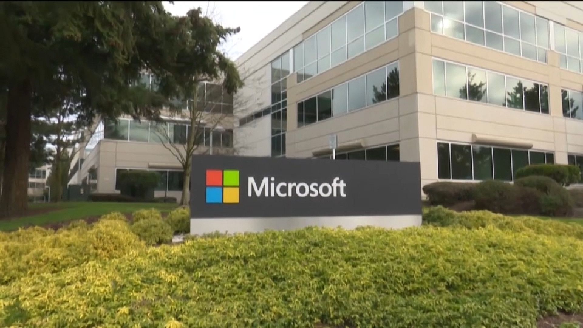 Vídeo. Microsoft, como otras empresas del sector, anuncia 10 000 ...
