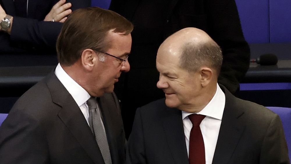 Egyre nő a nyomás a német kancelláron, hogy küldjön Leopard tankokat ...