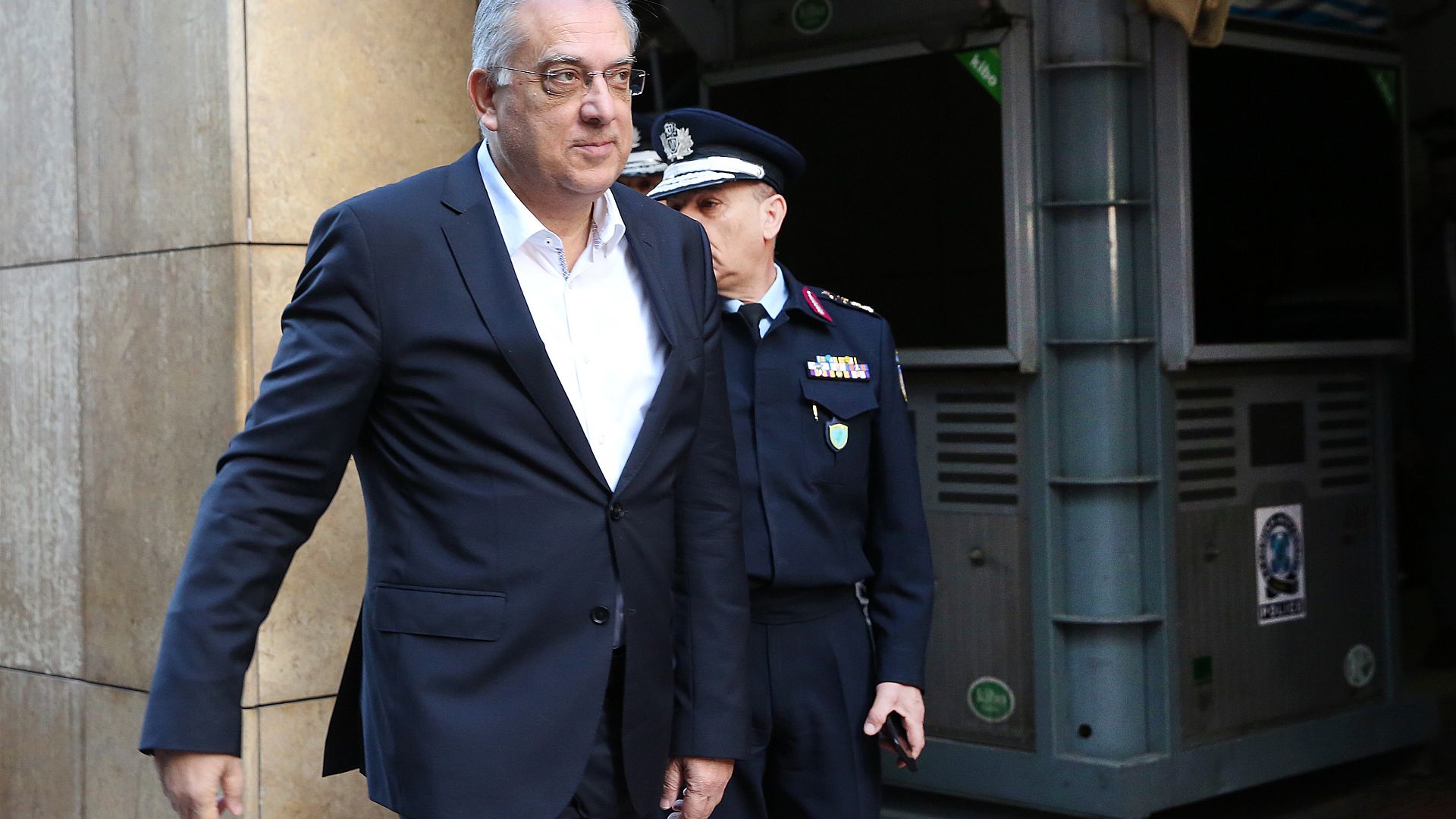 Ελλάδα: Έξαρση της βίας ανηλίκων- εφήβων και ενδοοικογενειακής βίας ...