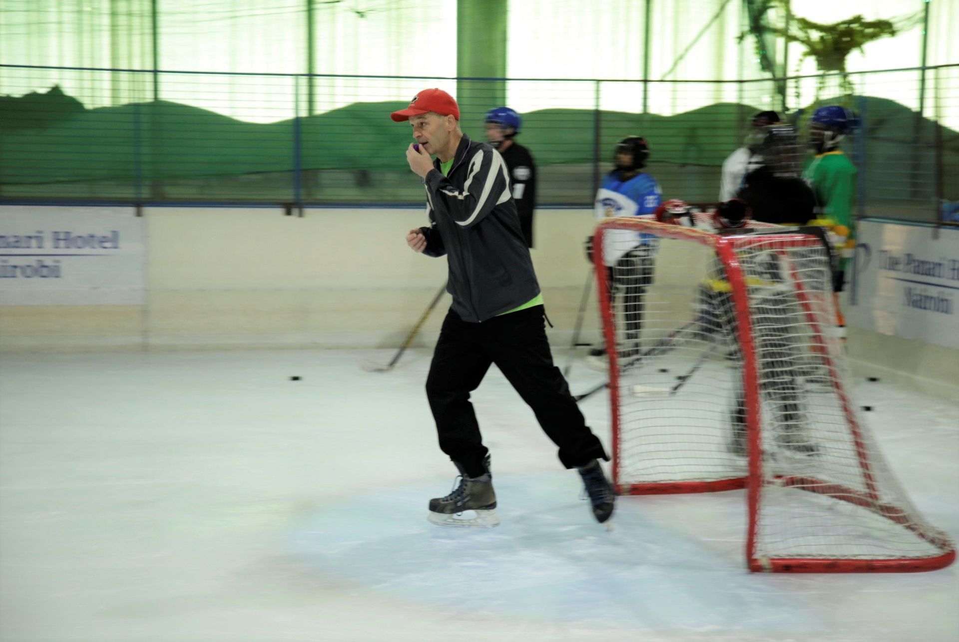 Meet the Kenyan hockey team roaring on ice | Euronews