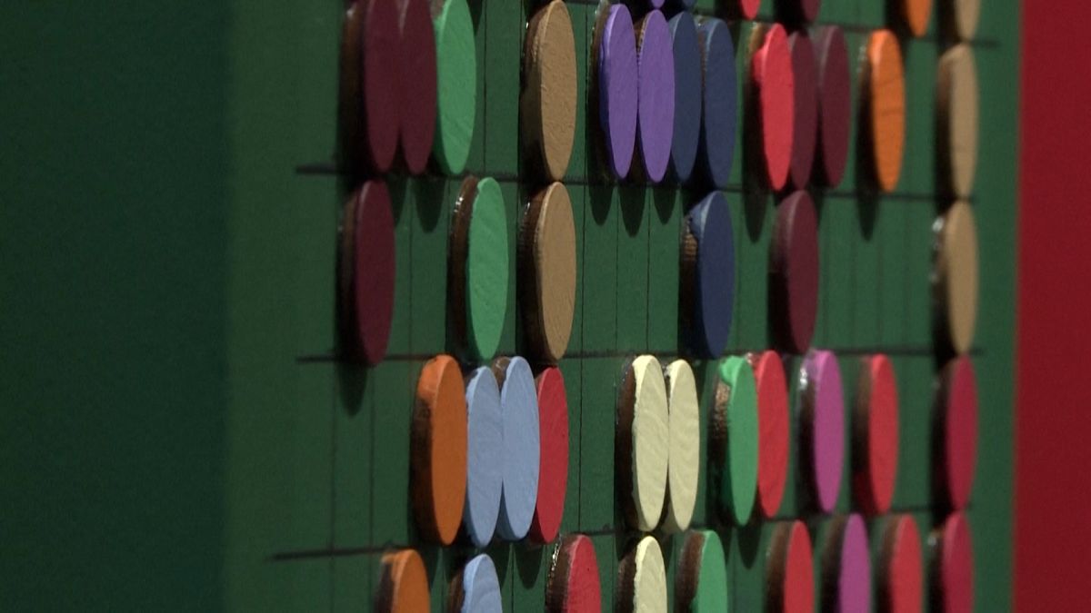 The Power of Touch: Visually impaired artist Clarke Reynolds exhibits ...