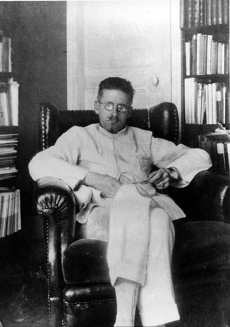 Culture Re-View: The birth of a scandalous book, a mega-city, and a ...