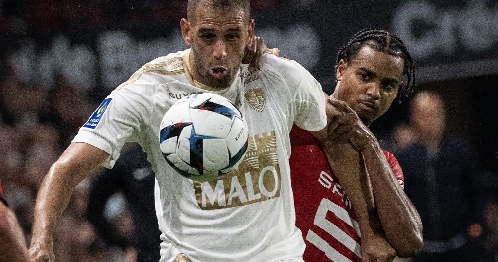 Football : Islam Slimani quitte Brest pour Anderlecht | Africanews