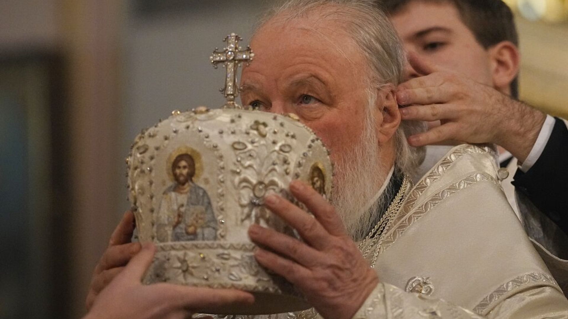 Video. Patriarch Kirill worked for the KGB in the 1970s, Swiss media ...