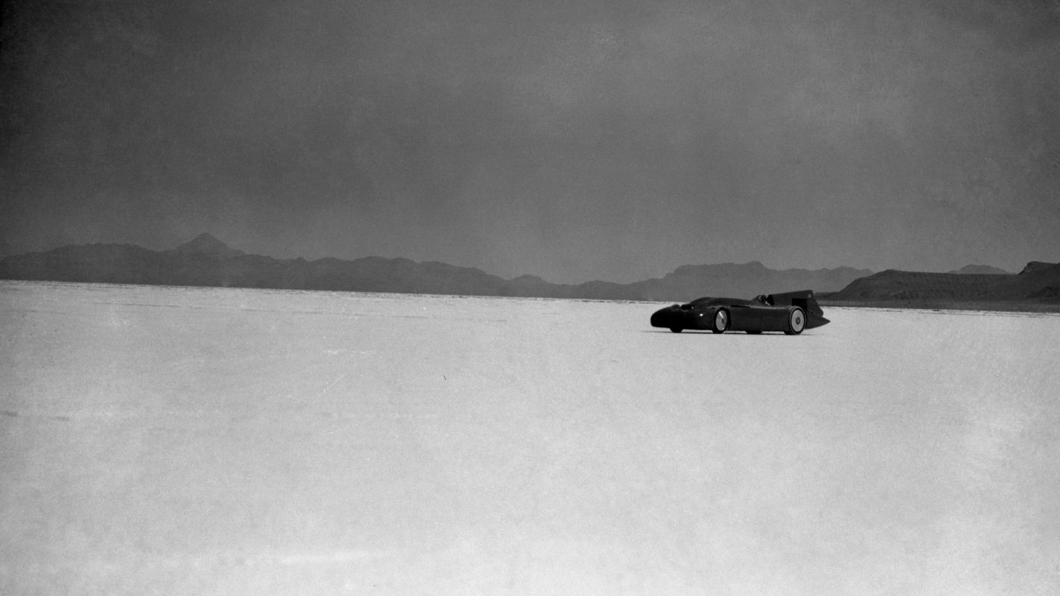 Culture Re-View: Sir Malcolm Campbell and the history of land speed ...